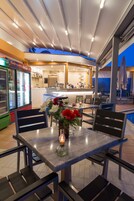 Snack-bar