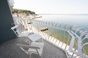 Quarto Duplo Superior, varanda, vista para o mar | Terraço/pátio interior