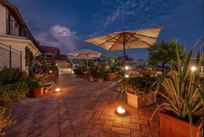 Book Hotel Locarno in Rome | Hotels.com