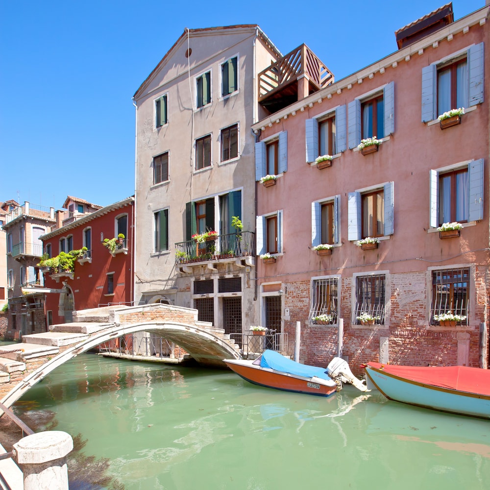 3749 Ponte Chiodo Guest House - Venice