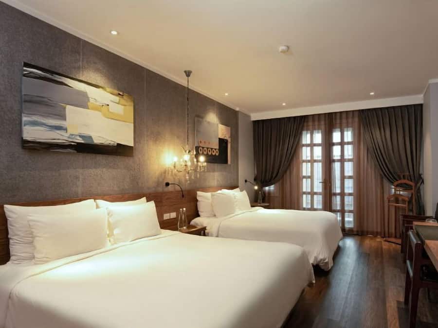 Minibar, cofre no quarto, Wi-fi grátis