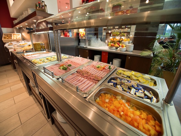 Pequeno-almoço tipo buffet diário incluído