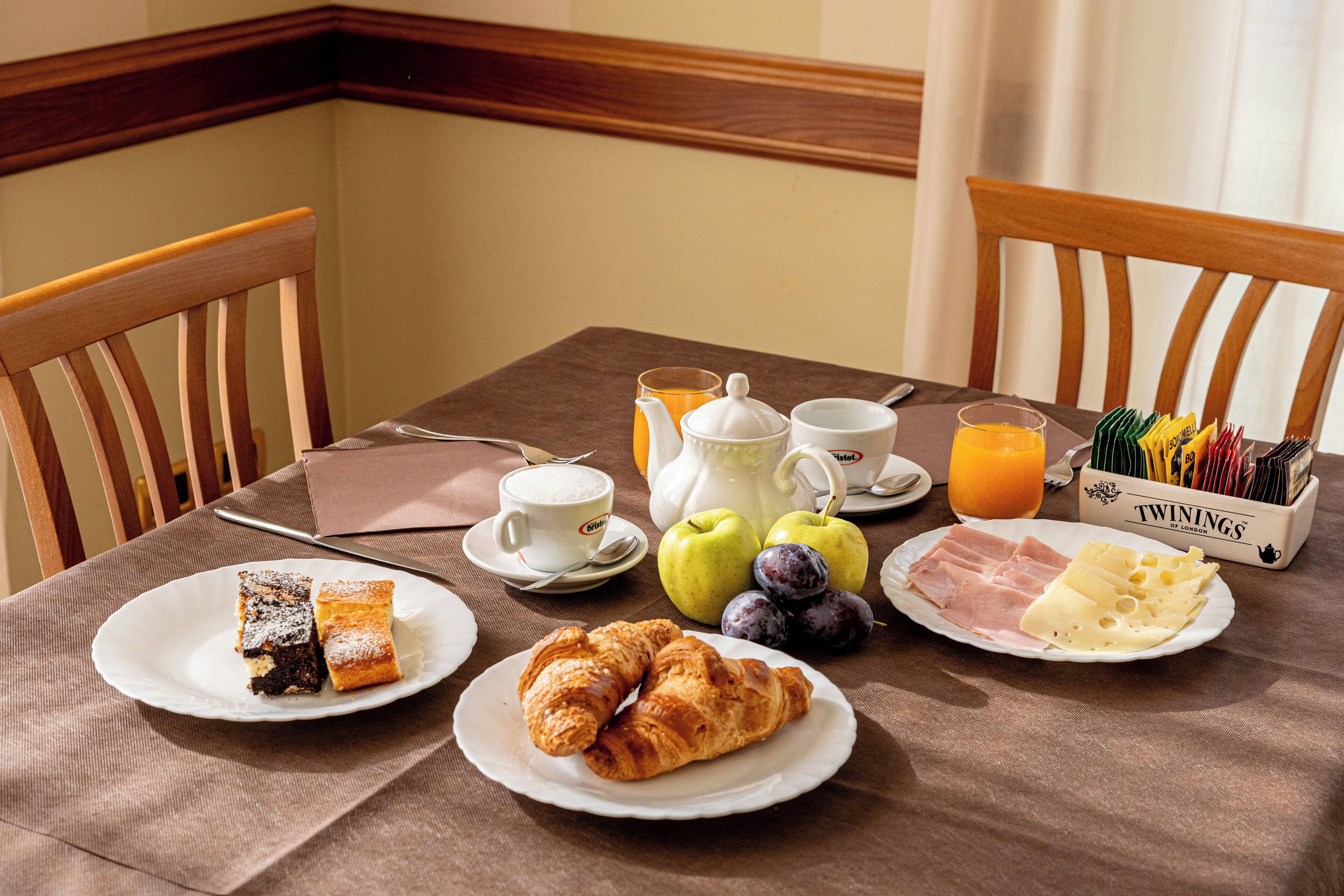 Pequeno-almoço continental diário incluído 