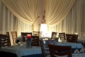 Serviço de café da manhã, culinária italiana, restaurante ao ar livre 