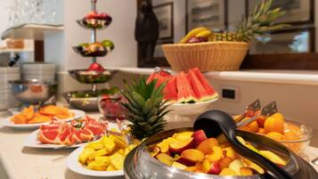 Buffet de pequeno-almoço