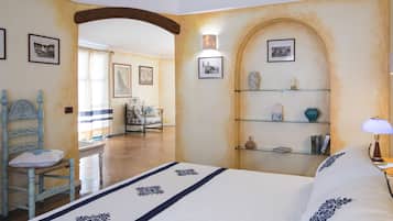 Suite, terraço | Minibar, cofre no quarto, secretária, quartos insonorizados