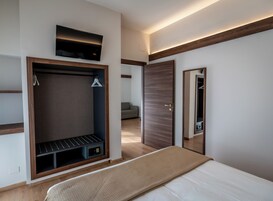 Estúdio Clássico, 1 cama de casal ou 2 camas individuais (2 people) | Edredões de penas, camas de colchão Select Comfort, cofre no quarto 