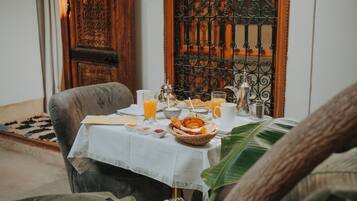 Pequeno-almoço incluído
