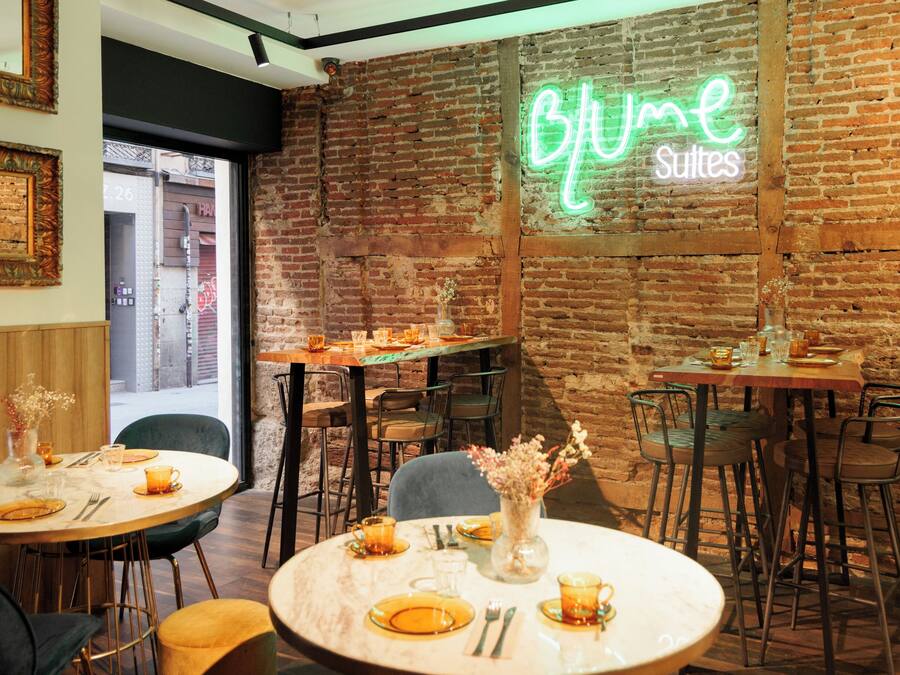 Pequeno-almoço tipo buffet diário (16.95 EUR por pessoa)