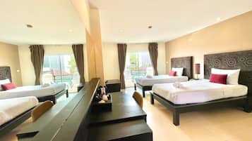 Superior room 2 single bed | Camas Select Comfort, frigobar, cofres nos quartos, escrivaninha