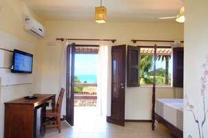 Quarto duplo standard | Frigobar, cofres nos quartos, Wi-Fi de cortesia
