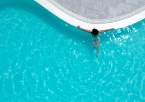 Piscina exterior sazonal 