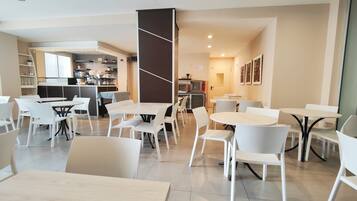 Pequeno-almoço continental diário incluído