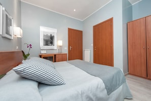 Quarto casal | Cofres nos quartos, escrivaninha, Wi-Fi de cortesia