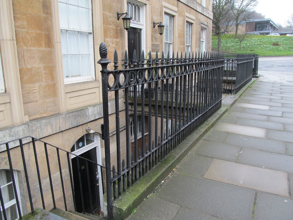 Lantern Guest House - Edimburgo