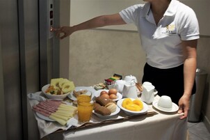 Almoços e jantares servidos 