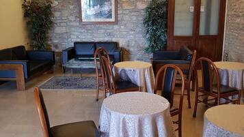 Pequeno-almoço continental diário incluído