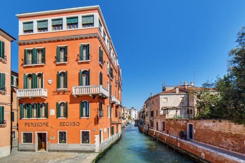 Top 2 Star Hotels in Venice | Hotels.com