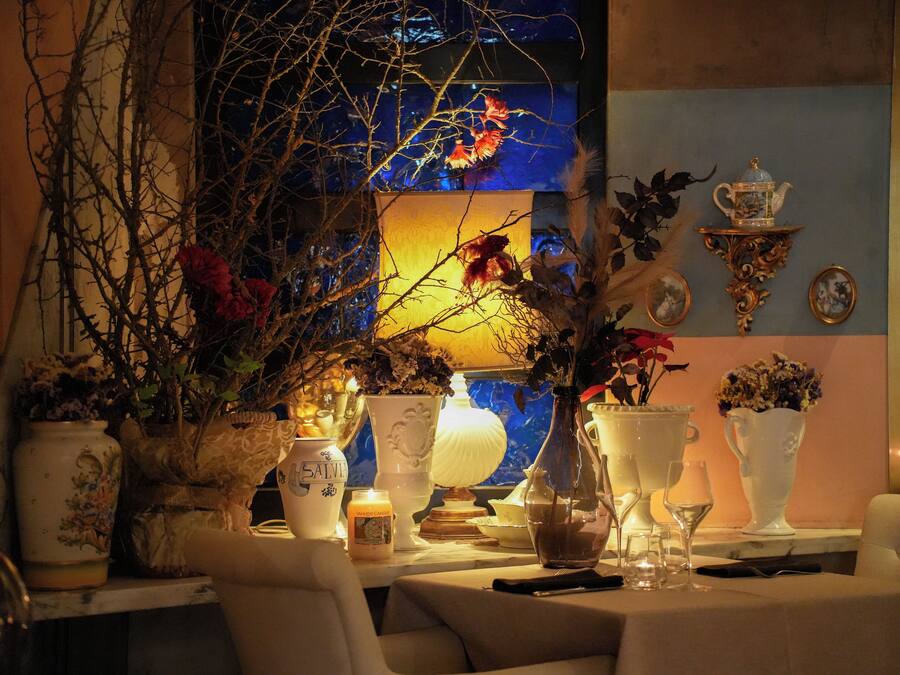 Pequenos-almoços, almoços, jantares servidos, cozinha mediterrânica