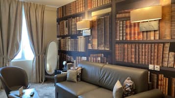 Quarto | Cofre no quarto, secretária, quartos insonorizados
