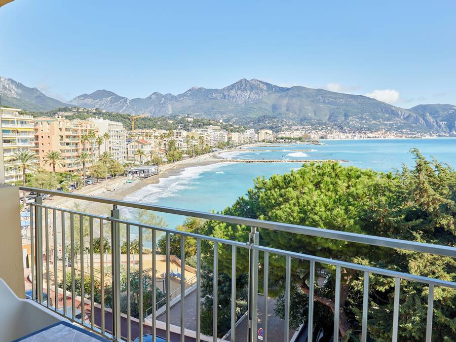 Chambre Standard Triple | Minibar, cofre no quarto, quartos insonorizados, ferro/tábua de engomar