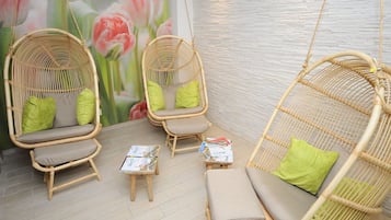 Sala(s) para tratamentos a casais, sauna, banheira de hidromassagem