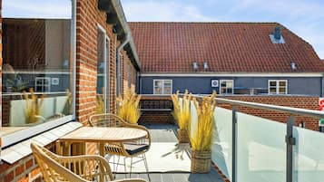 Apartamento, no edifício anexo | Terraço/pátio interior