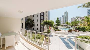 2 Bedroom 1 Bathroom Apartment | Terraço/pátio interior