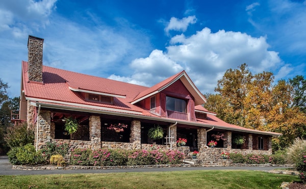 Hilltop Manor Bed And Breakfast - Hot Springs, AR