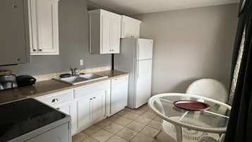Suíte, 1 cama King | Cozinha privada