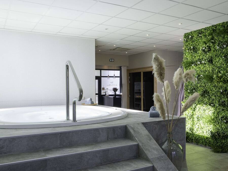 Sauna, banheira de hidromassagem, banho turco, tratamentos corporais