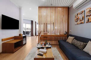 Suite Romântica, 1 quarto, não fumadores, vista para o rio | Sala de estar