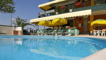 Piscina externa