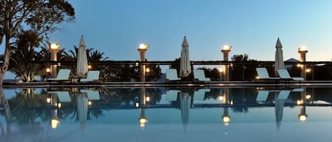 Piscina exterior sazonal