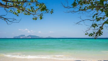 Na praia, mergulho, caiaque