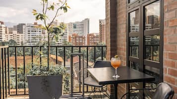 Quarto executivo, sacada | Terraço/pátio