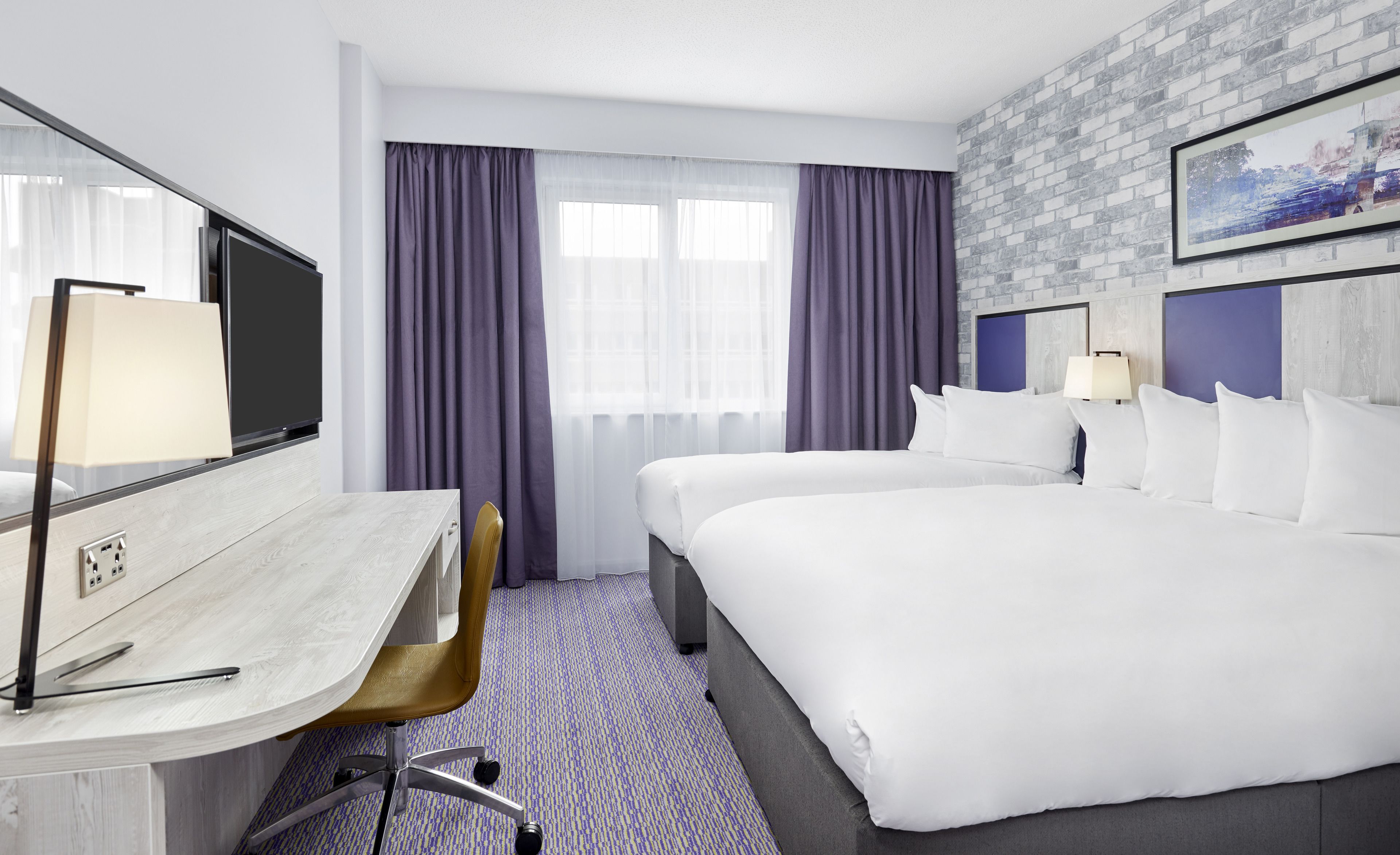 Leonardo Hotel Swindon - Formerly Jurys Inn, Swindon: Info, Photos ...