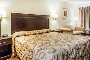 Quarto Standard, não fumadores | Secretária, quartos insonorizados, camas desdobráveis, Wi-fi grátis