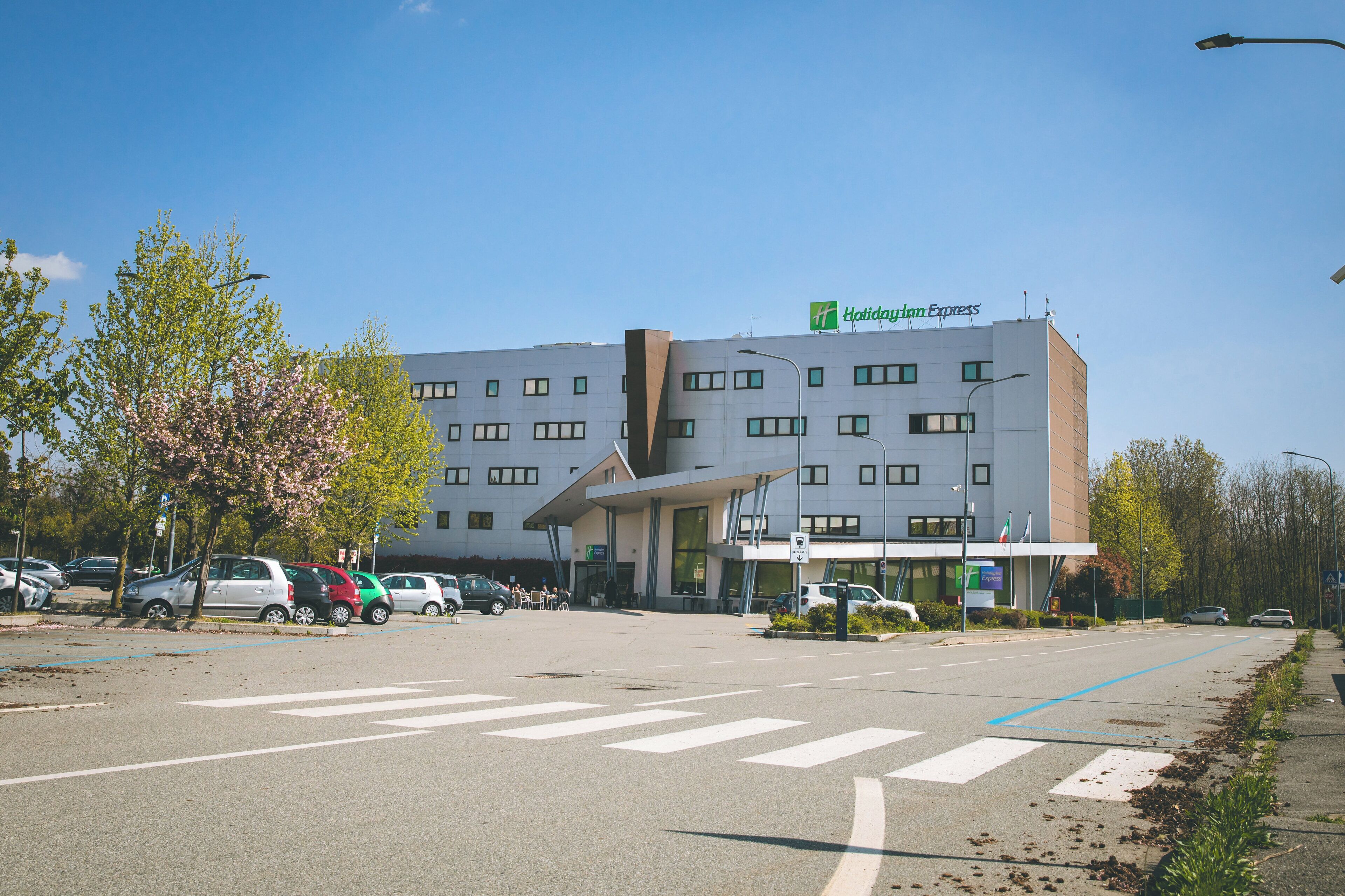 Holiday Inn Express Milan - Malpensa Airport, an IHG Hotel Reviews ...