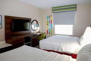 Quarto, 2 camas queen-size, não fumadores | Camas de colchão pillowtop, secretária 