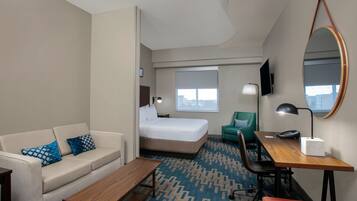 Estúdio, 1 cama king-size e sofá-cama | Roupa de alta qualidade, camas de colchão pillowtop, cofre no quarto