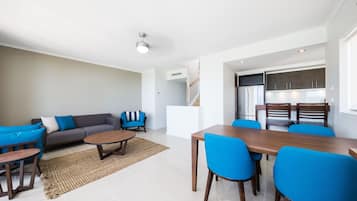 Cobertura panorâmica, 3 quartos, vista para o oceano | Cozinha privada | Micro-ondas, chaleira elétrica, torradeira