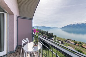 1 quarto, cofres nos quartos, escrivaninha, Wi-Fi de cortesia