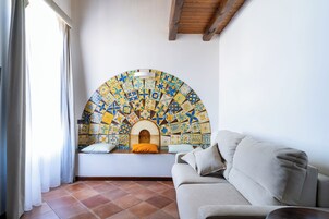 Quarto Superior | Cofre no quarto, secretária, quartos insonorizados 