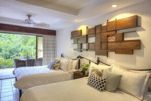 YAMIPA SUITE - Kitchen & 2 Queen Beds | Vista do quarto