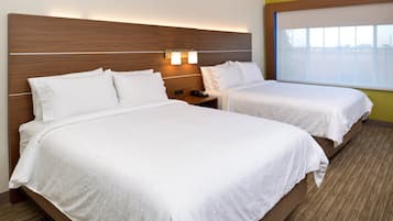 Camas de colchão pillowtop, cofre no quarto, secretária