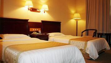 Quarto luxo, 2 camas de solteiro | 1 quarto, frigobar, cofres nos quartos, escrivaninha