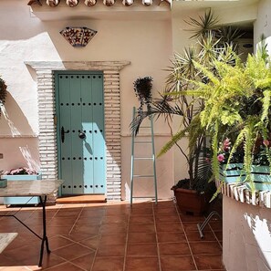 Quarto triplo | Vista para o jardim