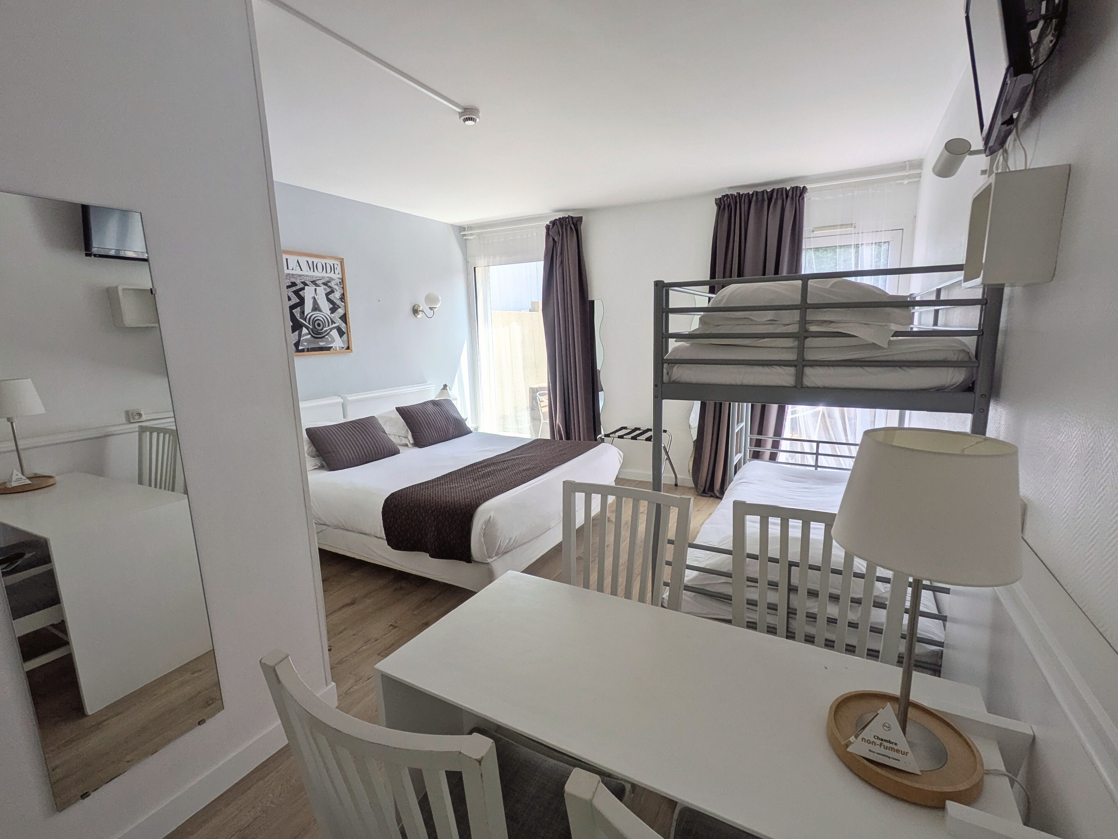 Quarto família | Roupas de cama antialérgicas, individualmente decorados