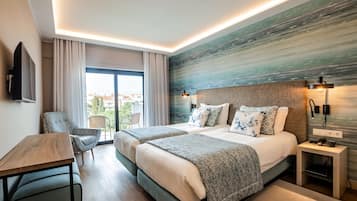 Quarto Standard | Cofre no quarto, cortinas/cortinados opacos, ferro/tábua de engomar